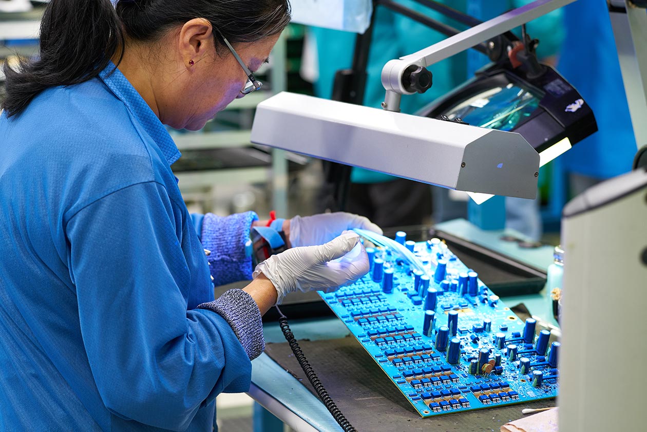 Risks of Offshore Manufacturing in a COVID-19 World | Qualitel